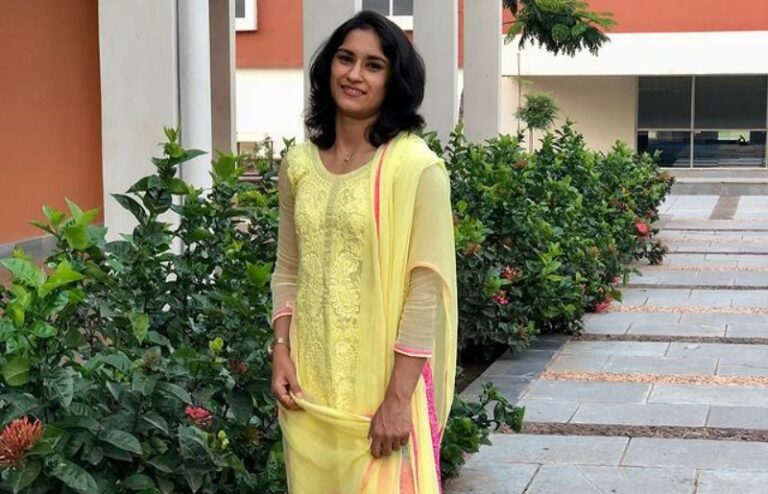 Vinesh Phogat Net Worth 2025: Age, Height, Bio. - Stardom Networth