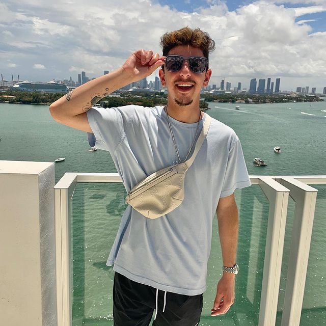 How Much Money Does Faze Rug Make? | The United States Rising YouTuber ...