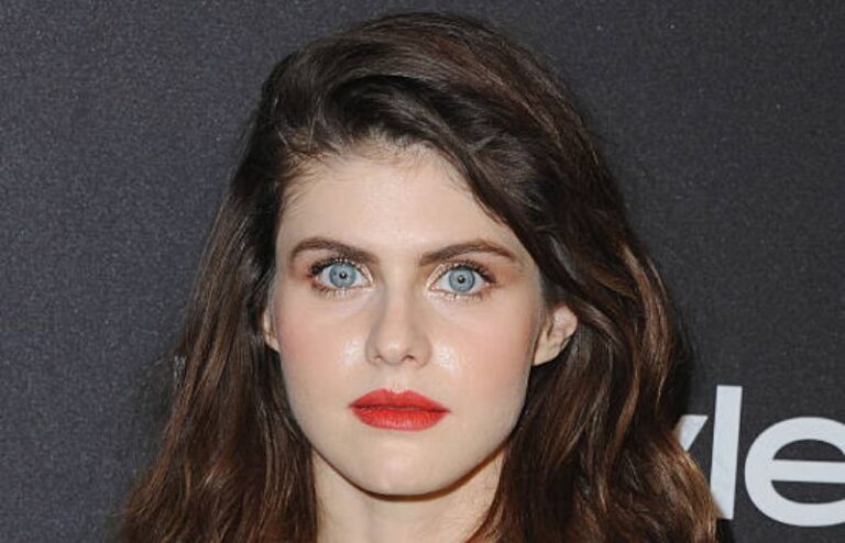 Who is Alexandria Daddario? | Instagram | Eyes | Age | Net Worth | Bio ...