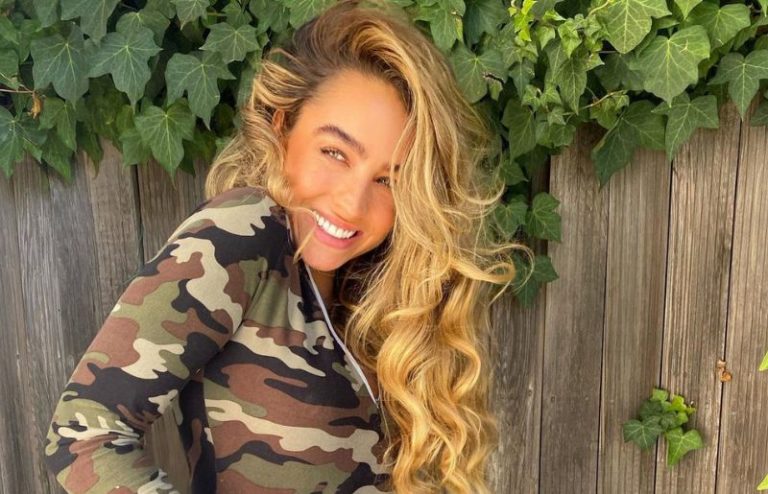 Sommer Ray Net Worth | Age | Instagram | Height | Bio - Stardom Networth